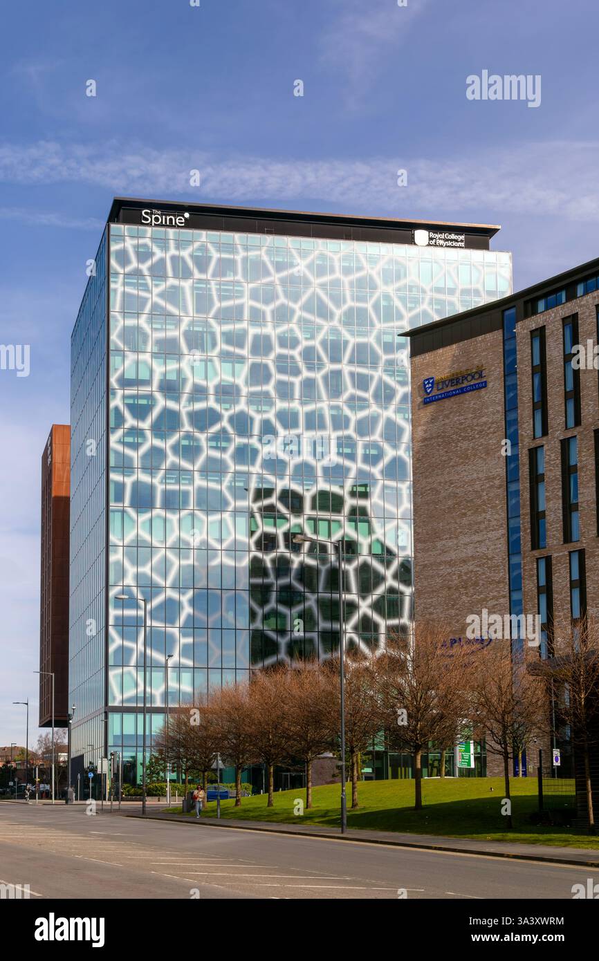 Modern architecture of Royal College of Physicians, The Spine office ...