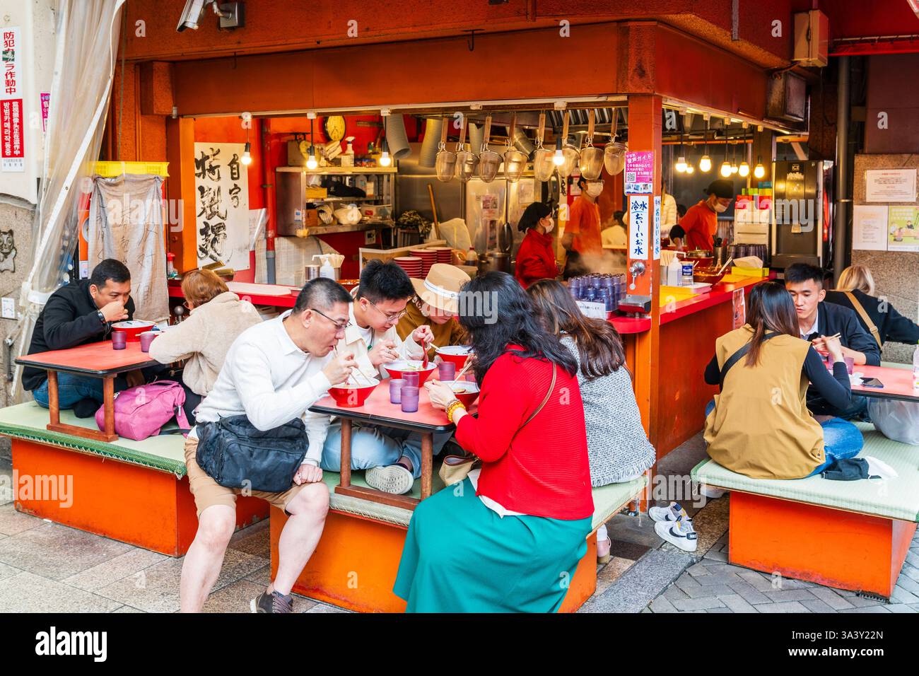 The very popular Kinryu Ramen restaurant in Dotonbori, Osaka. Chinese ...