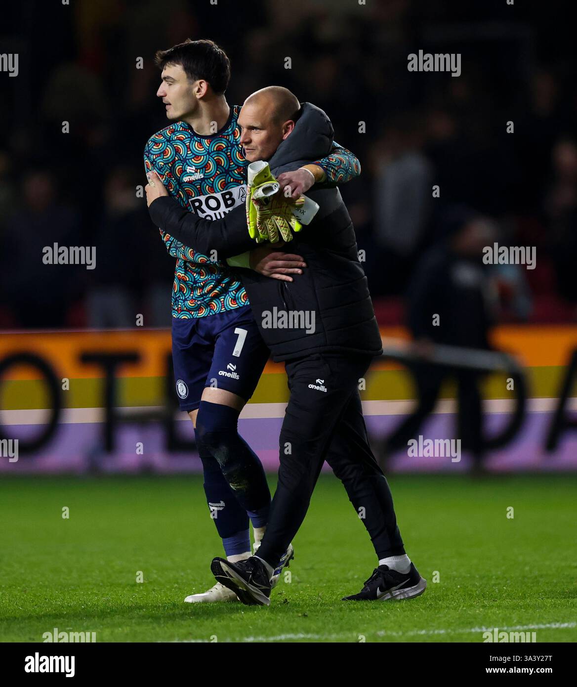 Bristol City goalkeeper Max O'Leary and manager Liam Manning during the ...