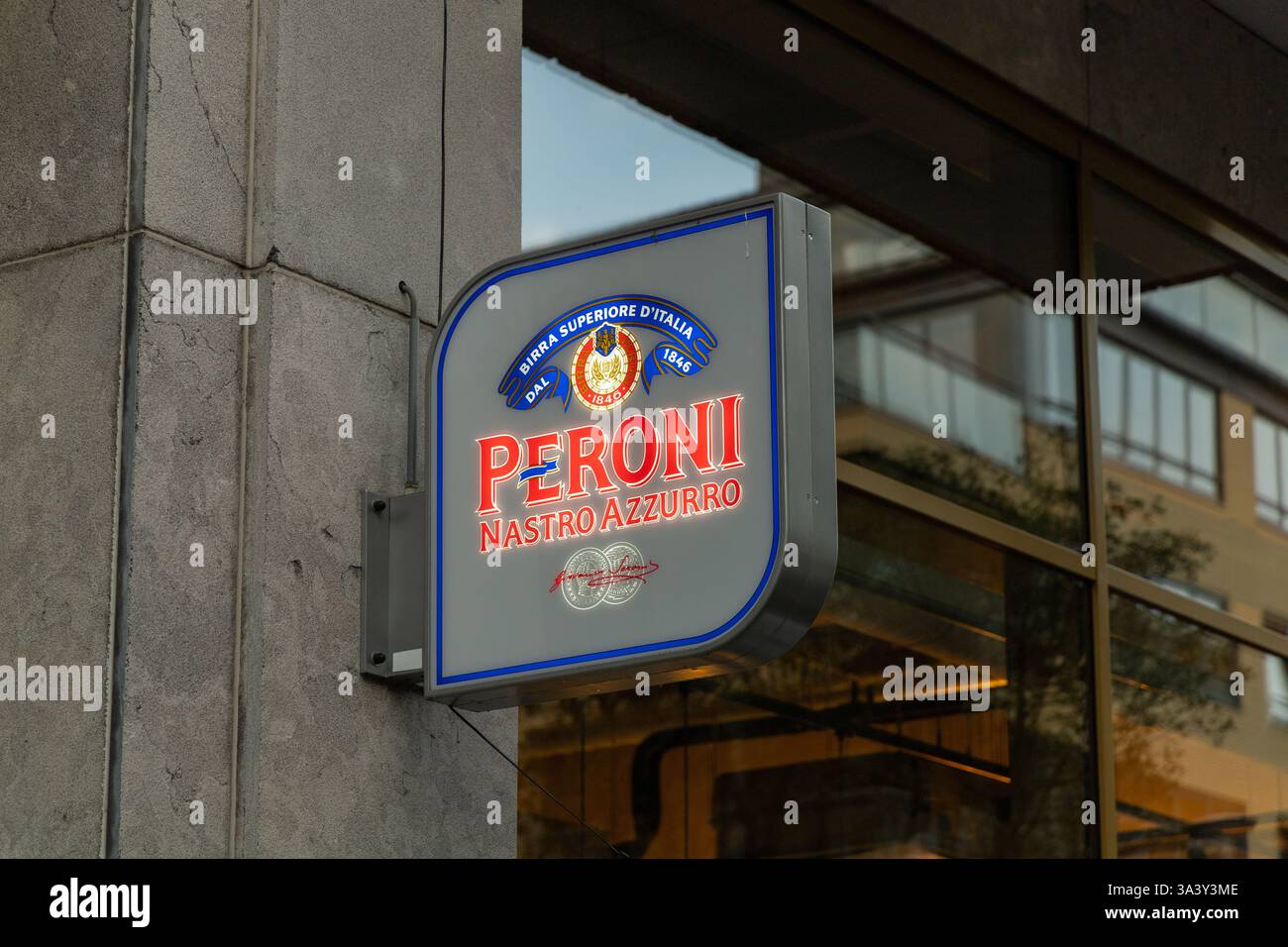 Peroni logo. Peroni Brewery is a beer brewing company, founded by ...