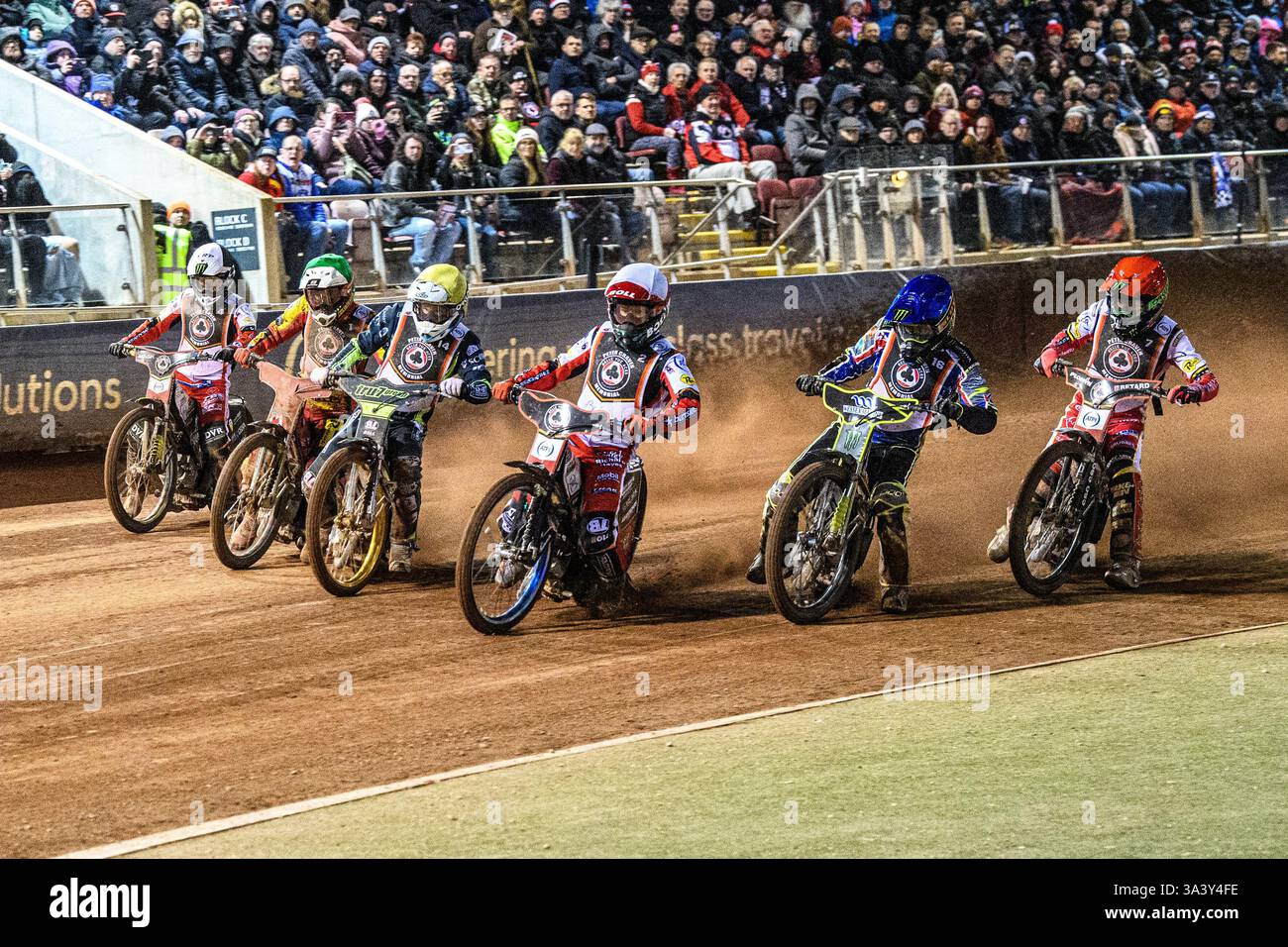The start of the 6 rider Grand Final: Dan Bewley in Red, Chris Holder ...