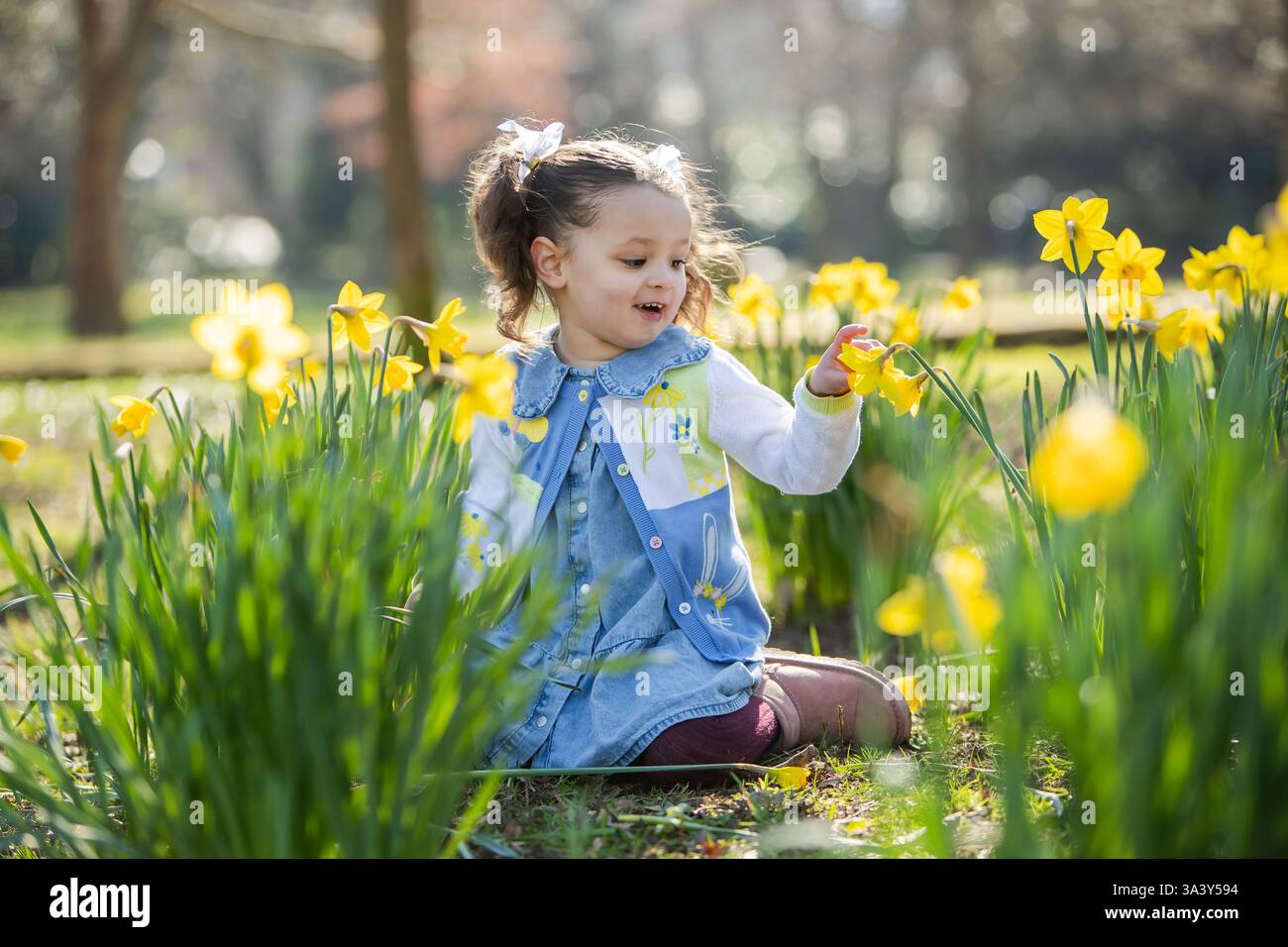 Dudley. West Midlands. 18th March, 2025. Three year old Eve enjoys a ...