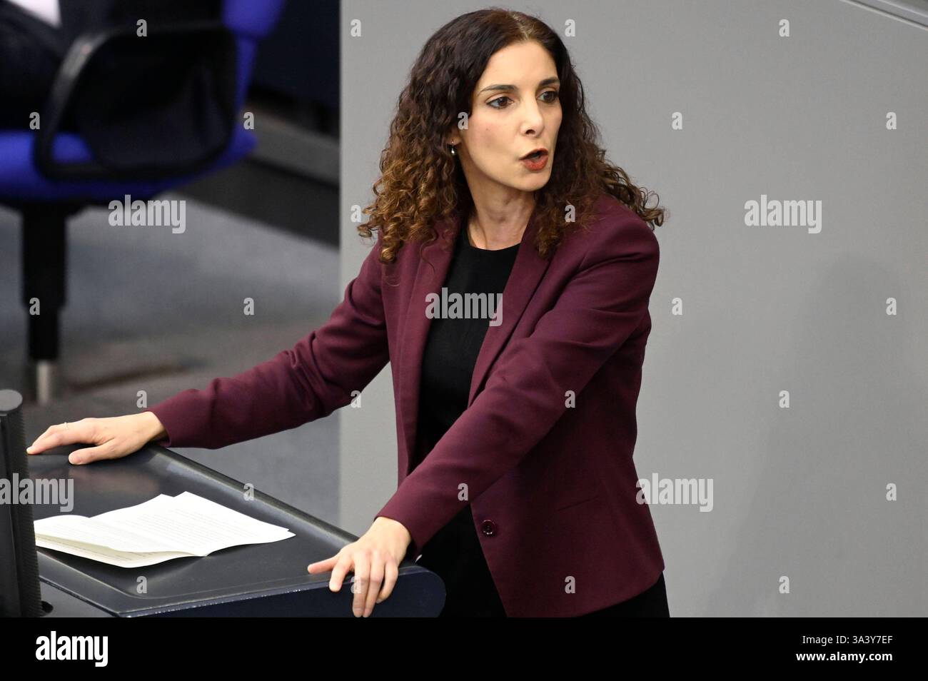 Jessica Tatti in der 214. Sitzung des Deutschen Bundestages zur ...