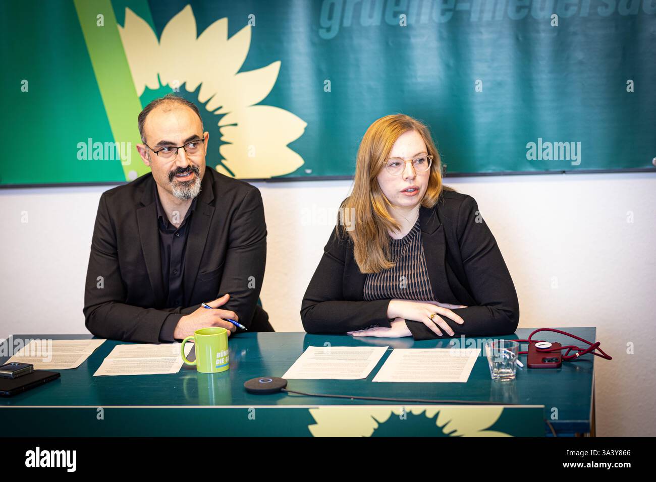 Hanover, Germany. 18th Mar, 2025. The state chairmen of Bündnis 90/Die ...
