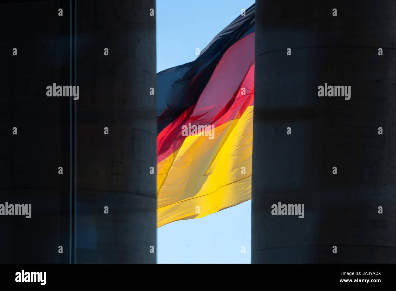 214. Sitzung des Bundestages am 18. März 2025. Deutschland, Berlin: Die ...