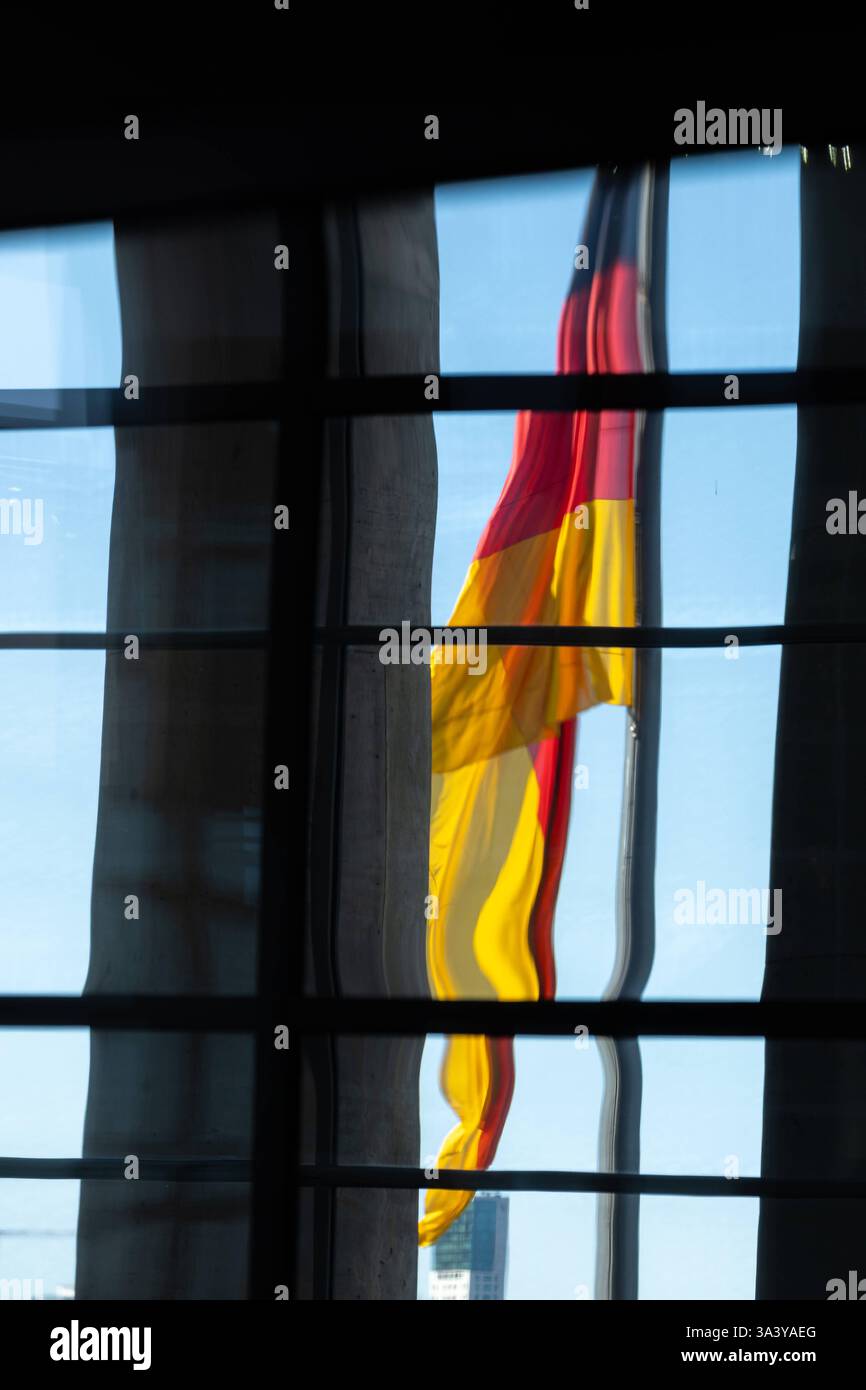 214. Sitzung des Bundestages am 18. März 2025. Deutschland, Berlin: Die ...