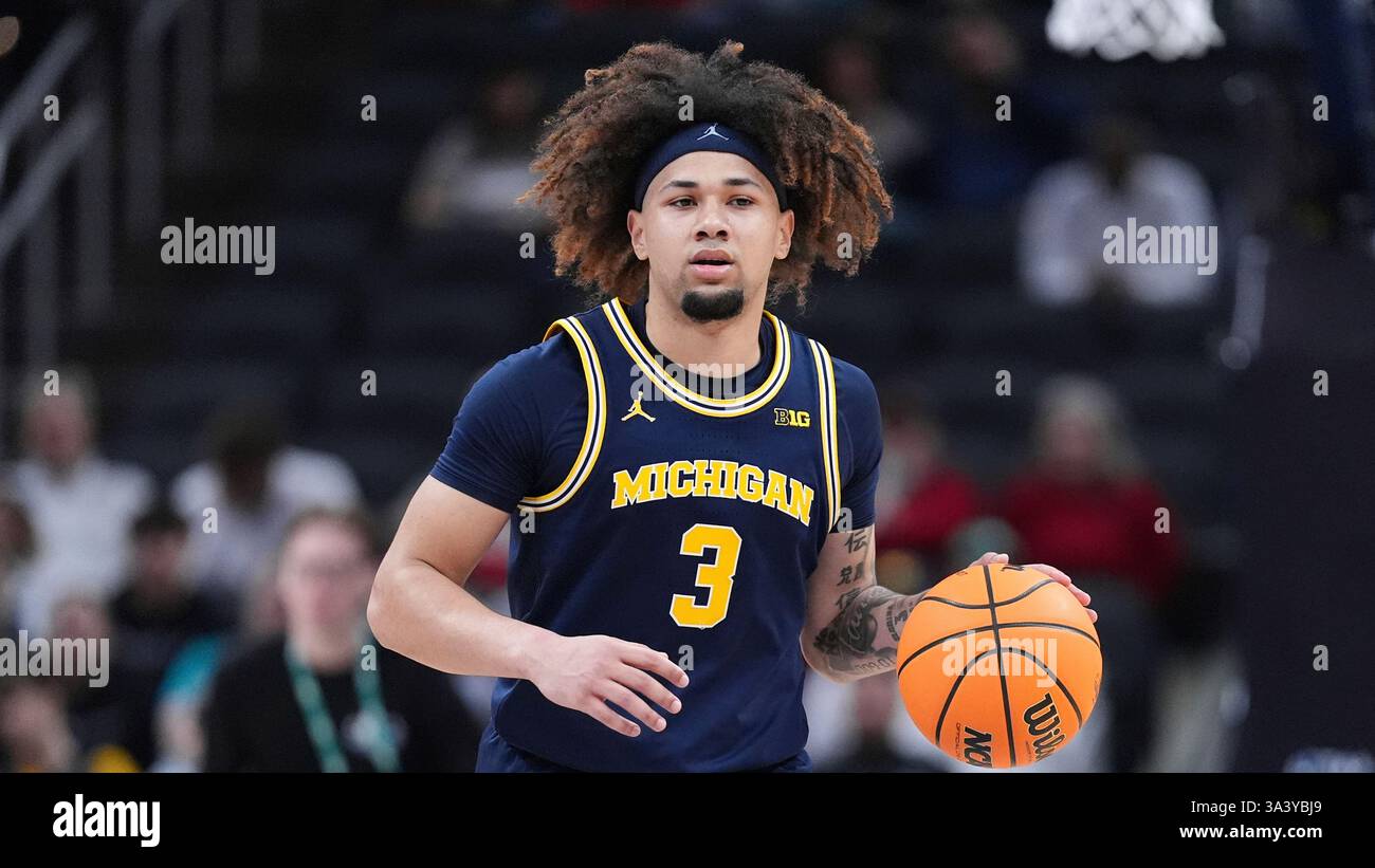 Michigan guard Tre Donaldson (3) plays against Maryland during the ...