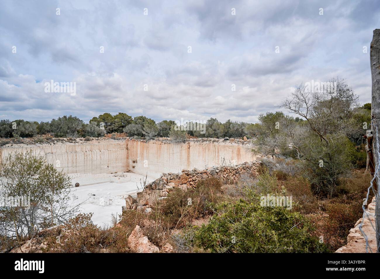 Bauwirtschaft, Naturstein, Steinbruch, Cantera, Abbau von ...