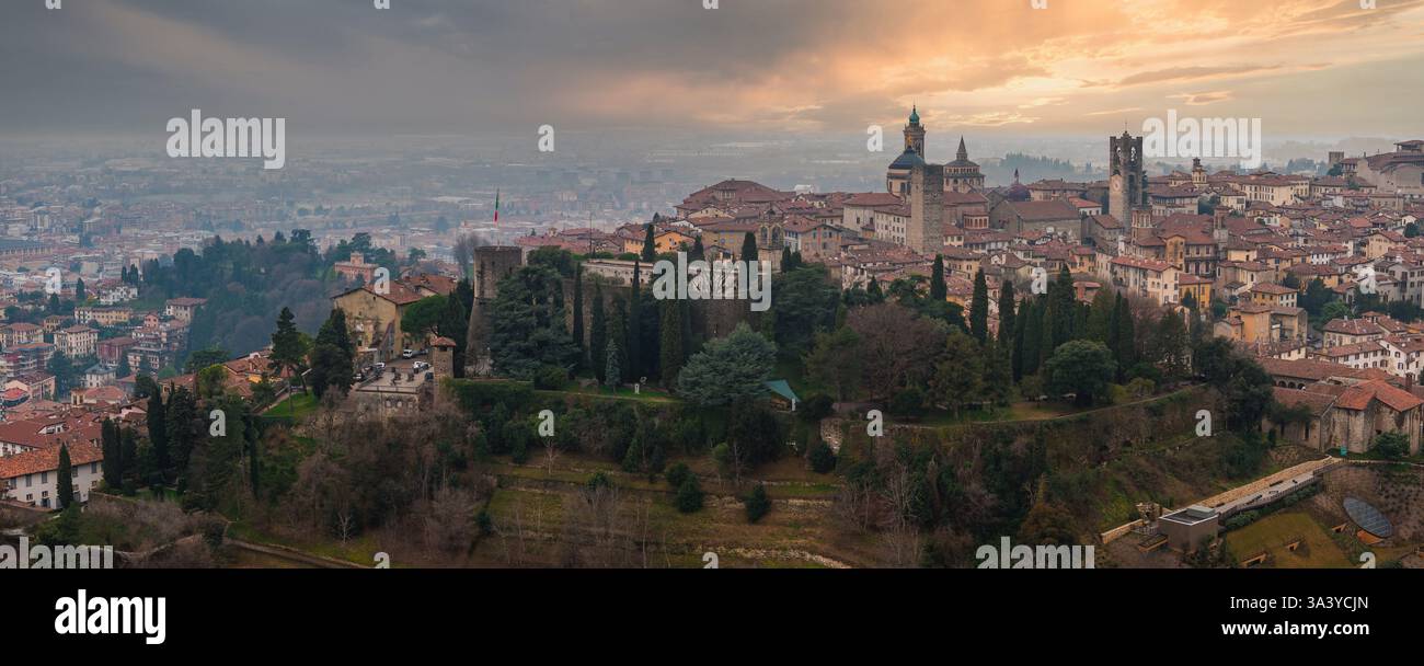 Old Town of Bergamo at Sunset with Historic Towers and Italian Flag ...