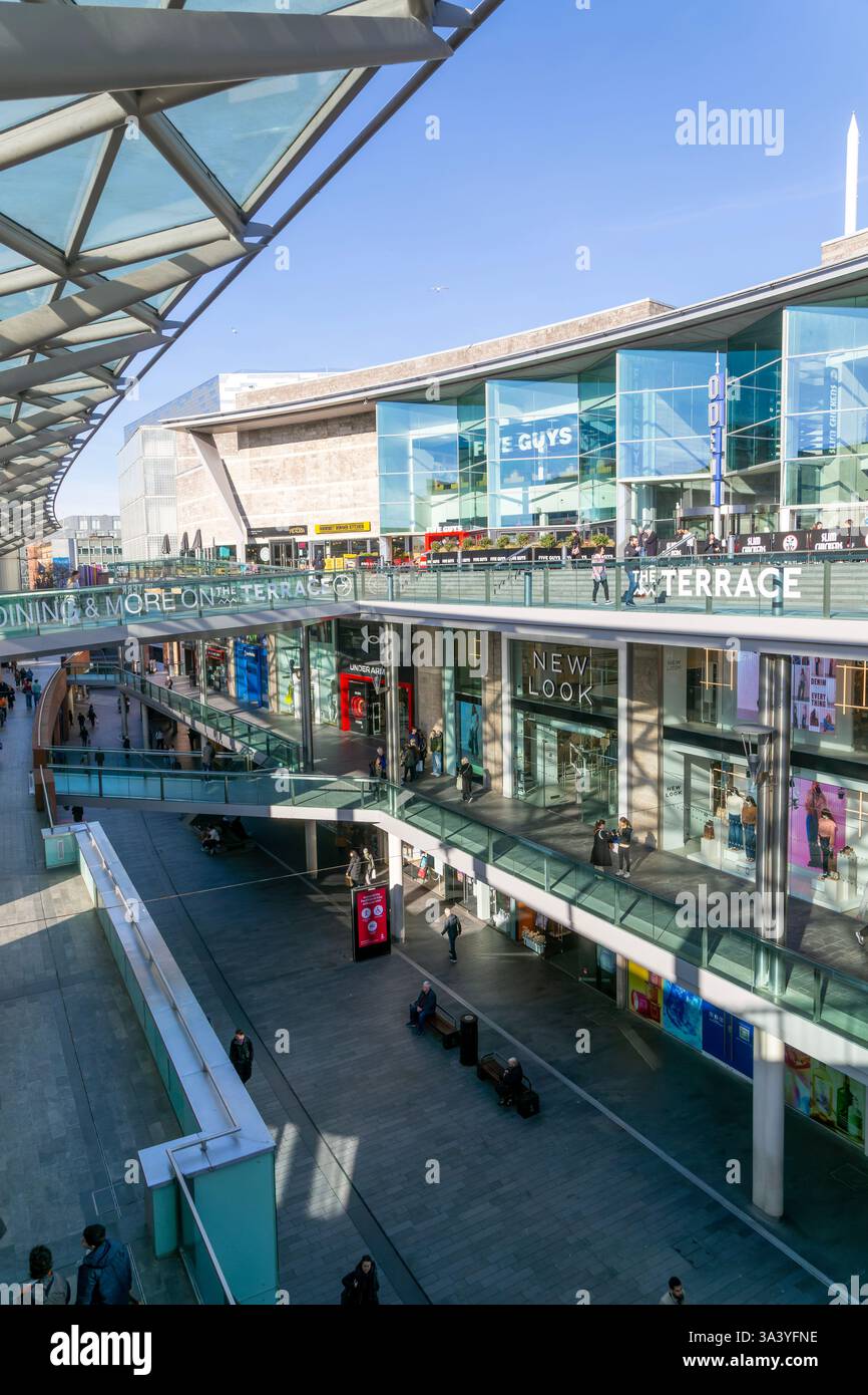 Levels of shops in South John Street shopping centre, Liverpool ONE ...
