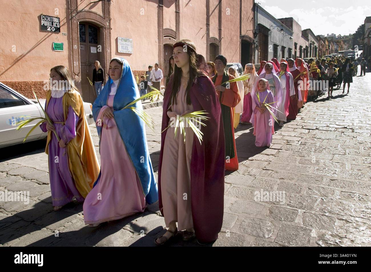 Apr 04, 2004; San Miguel, MEXICO; Followers of Jesus at the Palm Sunday ...
