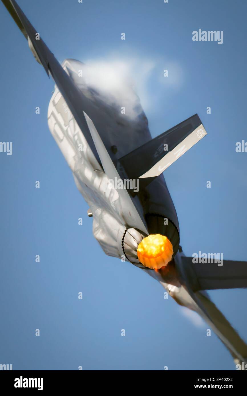 The afterburners of an F-35 with the Demonstration Team from NAS ...
