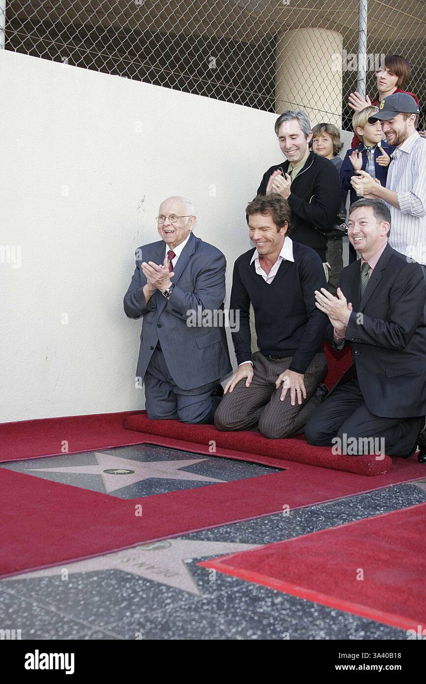 Nov. 16, 2005 - Hollywood, CALIFORNIA, USA - FRONT ROW: JOHNNY GRANT ...