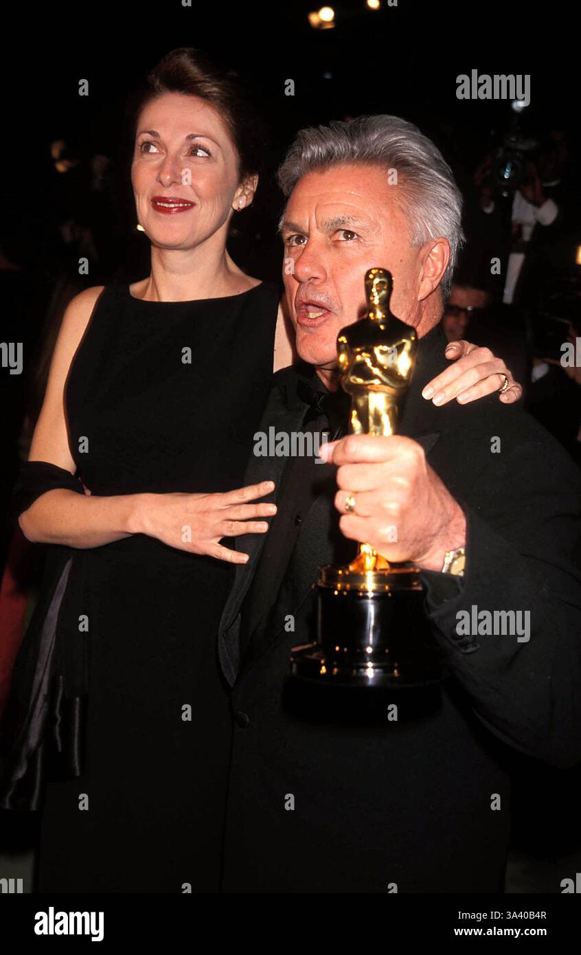 Nov. 30, 2005 - K18304AR.Vanity Fair Oscar Party at Morton's Restaurant ...
