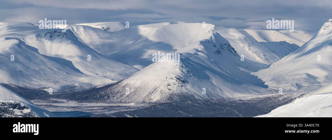 Panorama khibiny mountain range hi-res stock photography and images - Alamy