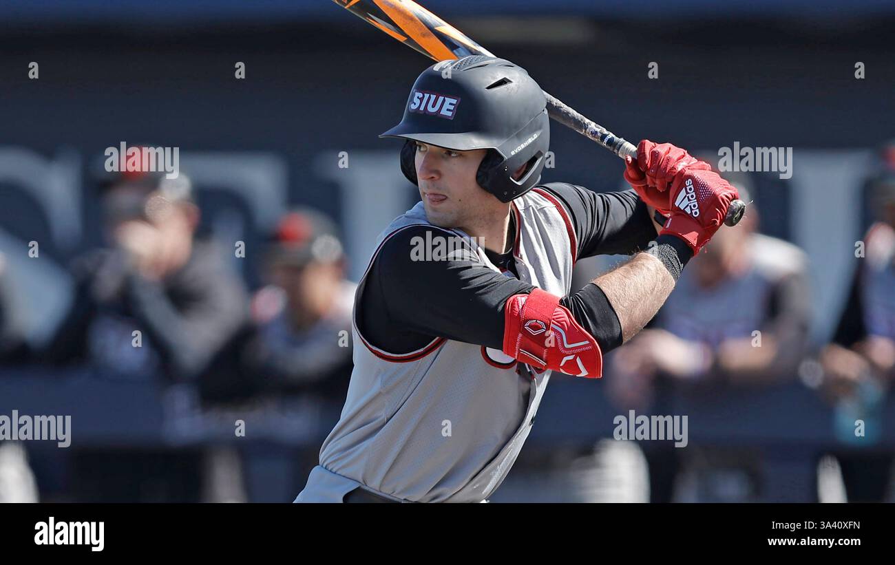 Southern Illinois' Brenden Fry batts during an NCAA baseball game ...