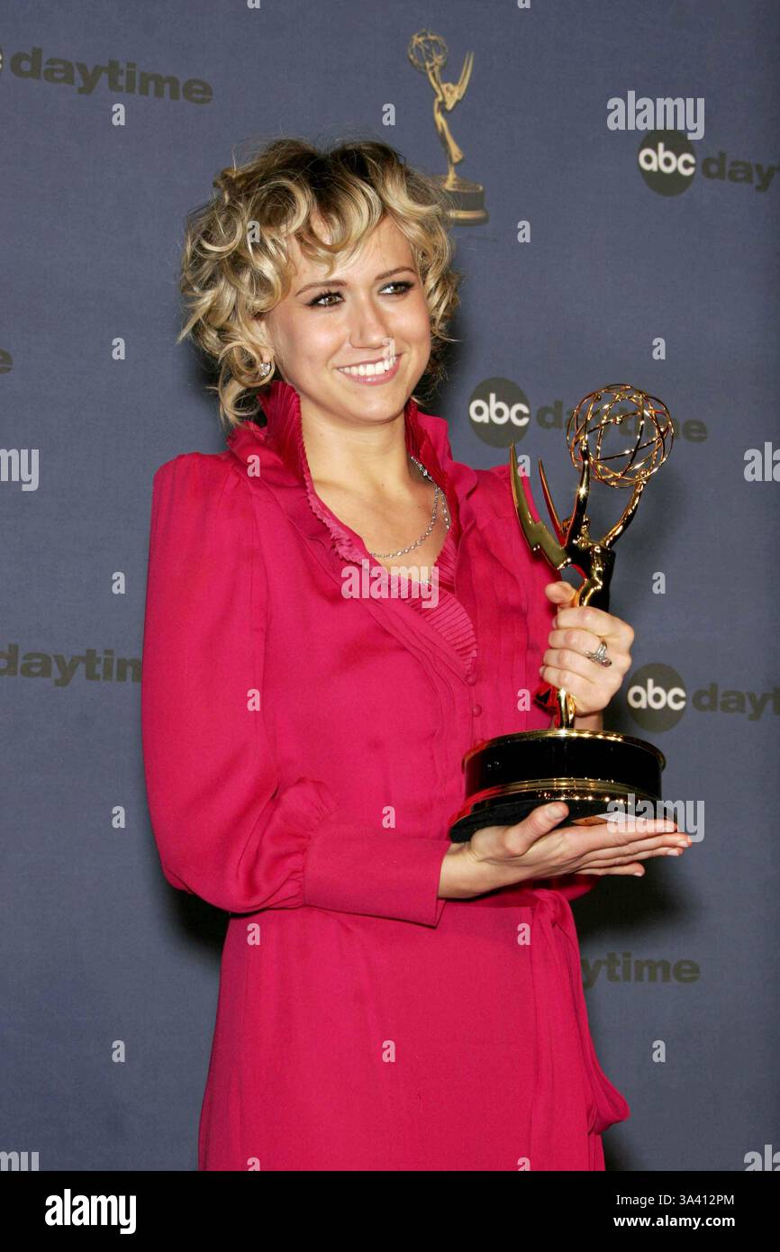 Apr. 28, 2006 - Hollywood, CALIFORNIA, USA - JENNIFER LANDON -.33RD ...