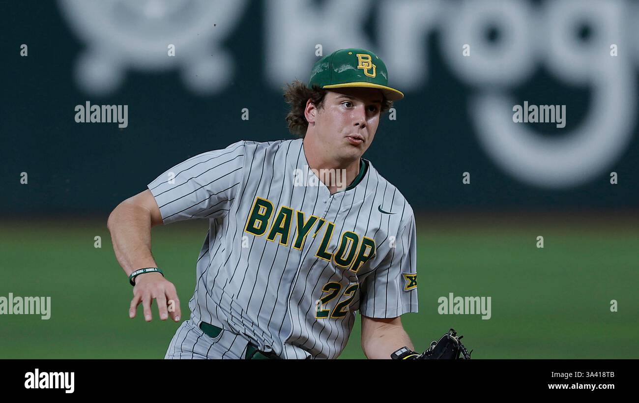 Baylor infielder Jack Little runs to field the ball during an NCAA ...