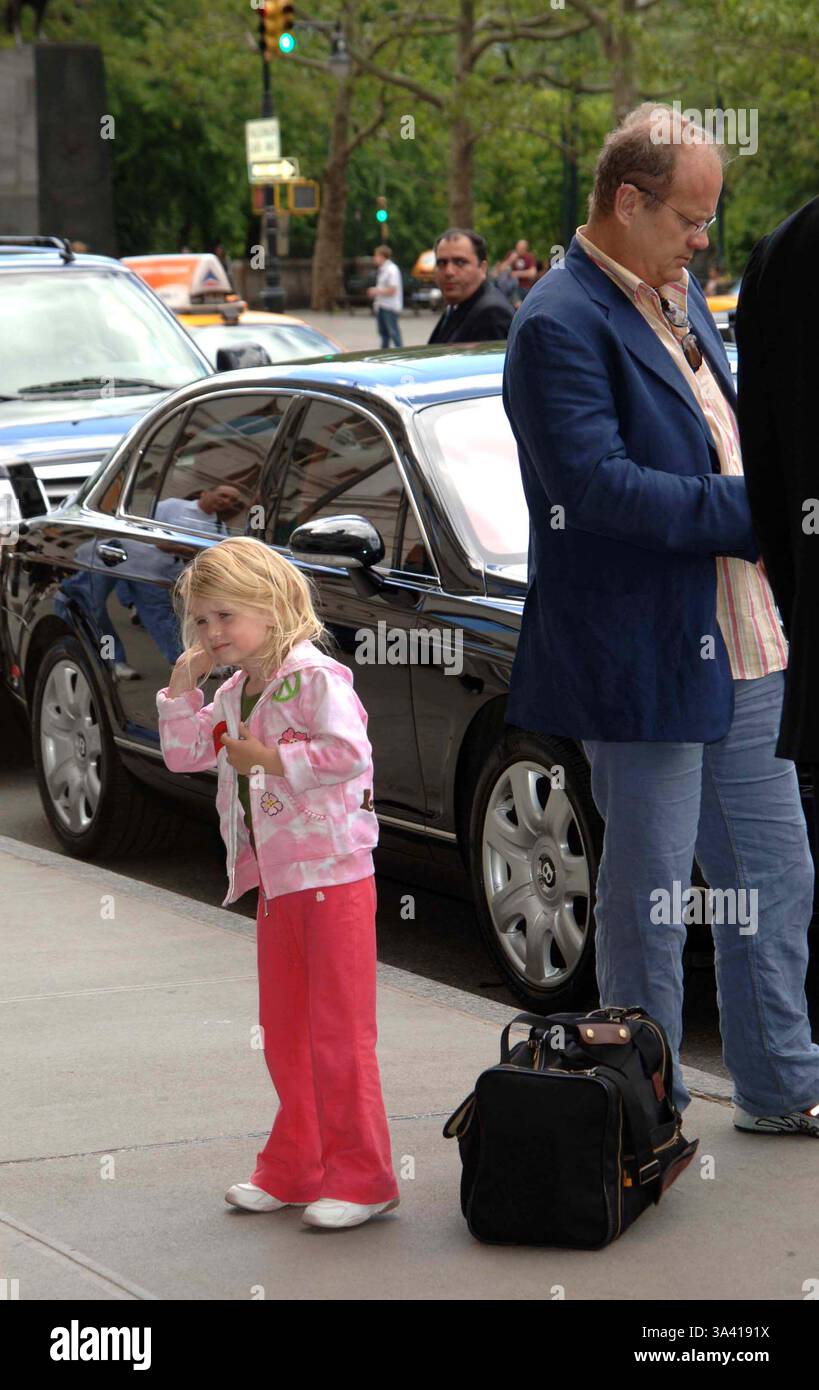 Kelsey grammer and mason olivia grammer hi-res stock photography and ...