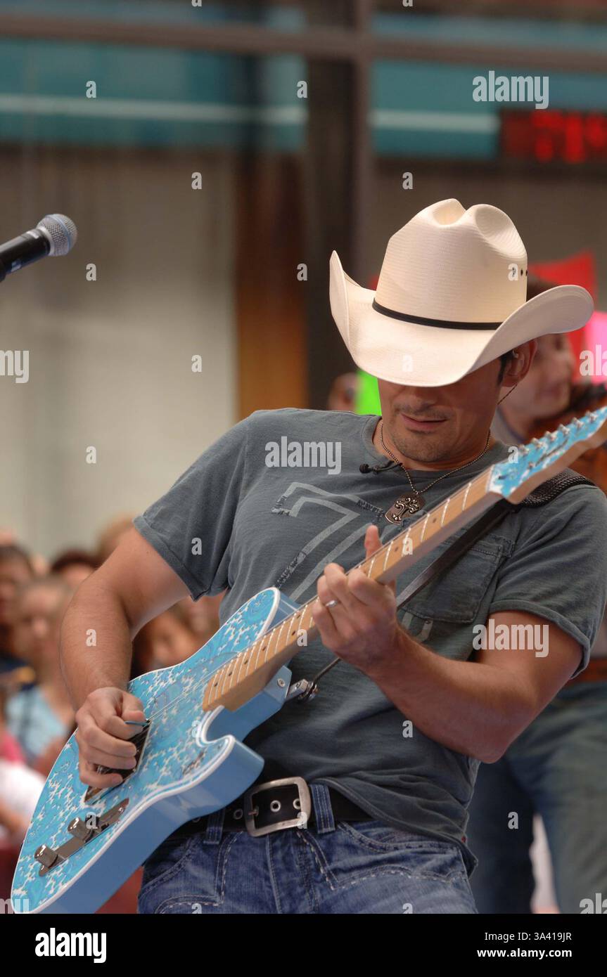 June 2, 2006 - New York, New York, USA - Brad Paisley performs on NBC's ...