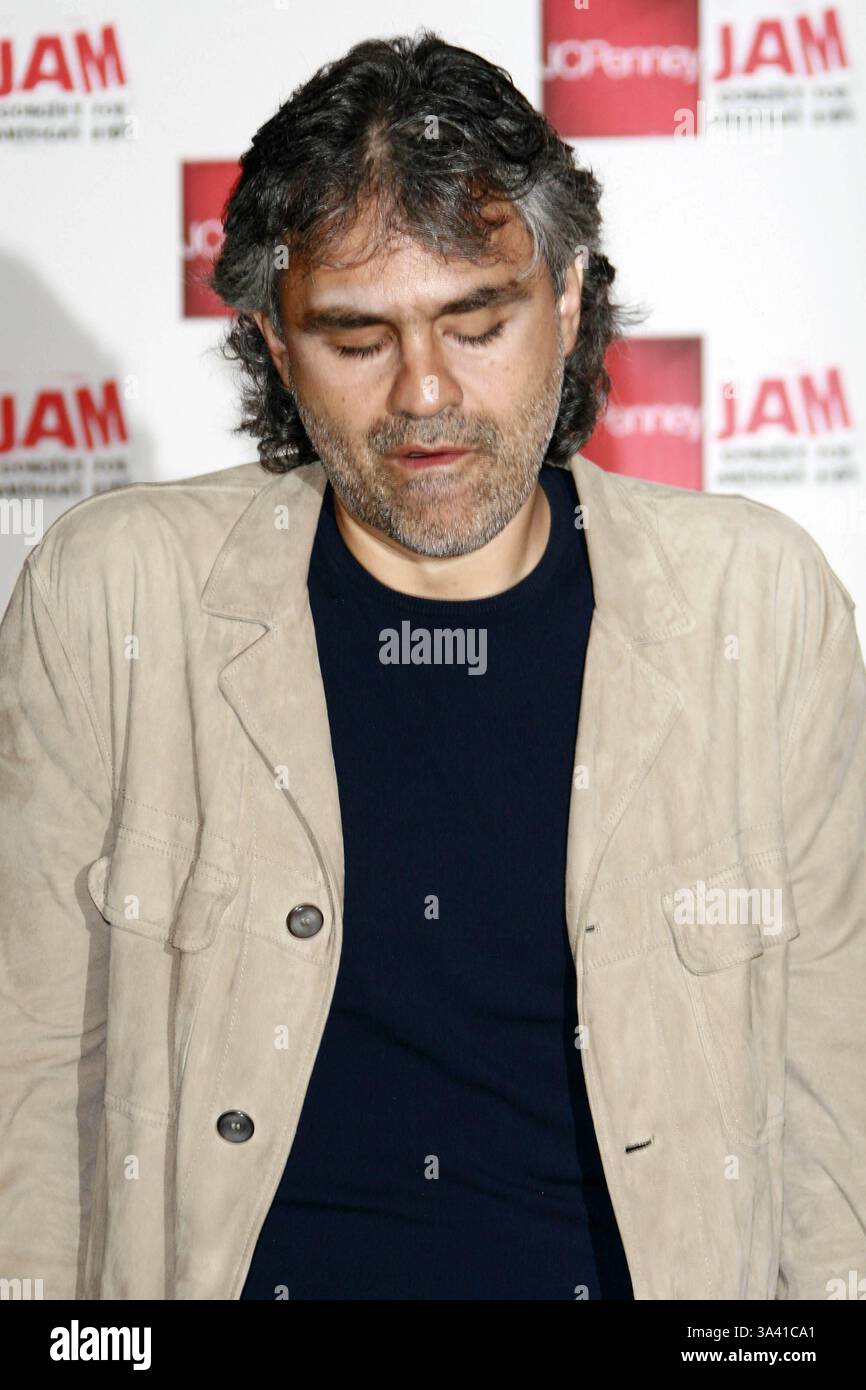 Andrea bocelli 2006 hi-res stock photography and images - Alamy