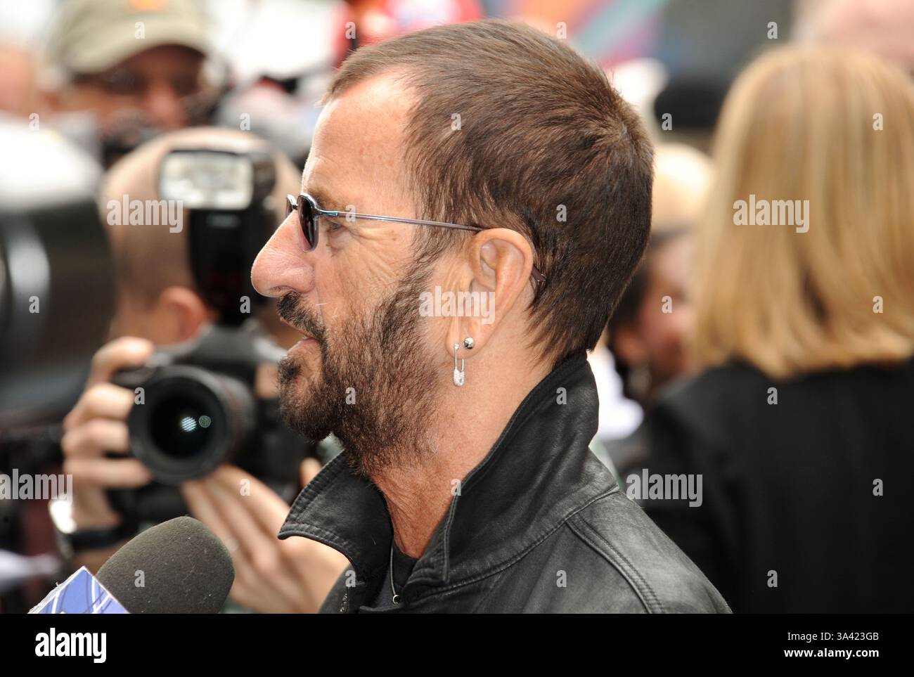 Ringo Starr at his 75th birthday fan gathering at Capitol Records in ...