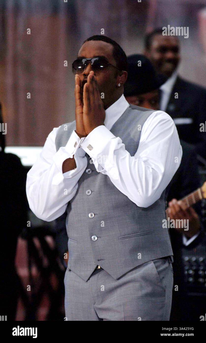 Oct. 20, 2006 - New York, New York, USA - K50356AR.Sean Diddy Combs ...