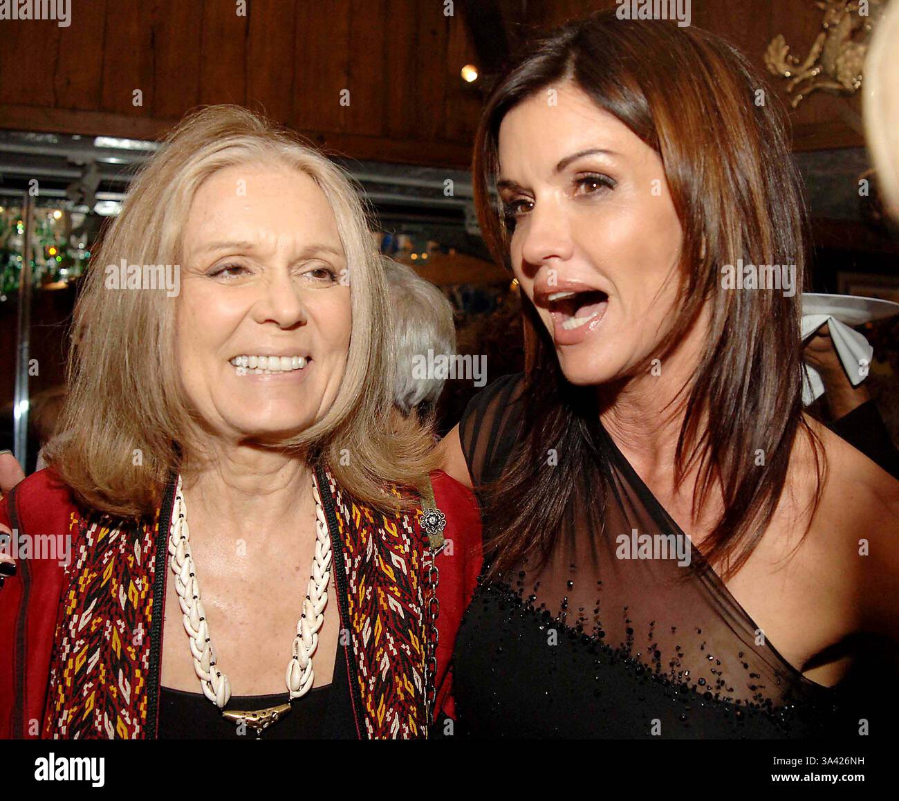 Oct. 25, 2006 - New York, New York, USA - Jane Fonda and others salute ...