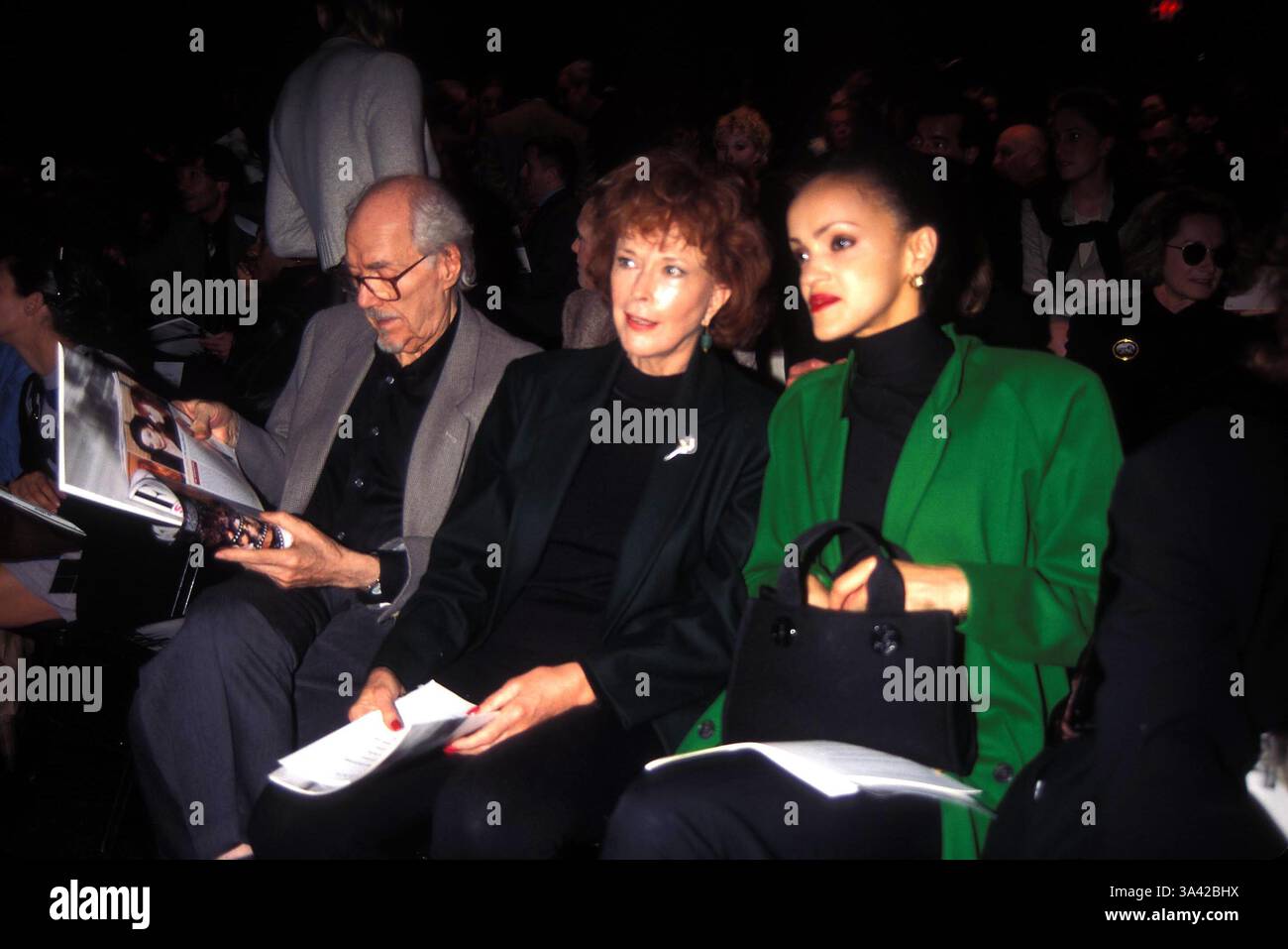 Nov. 22, 2006 - L9826AR.DONNA KARAN FASHION SHOW SPRING '95.ROBERT ...