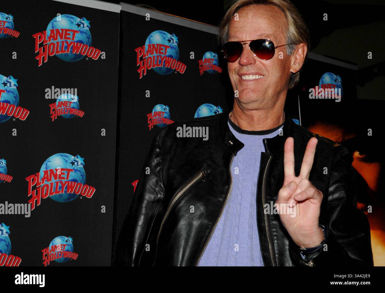 Feb. 14, 2007 - New York, new york - Peter Fonda appears at Planet ...