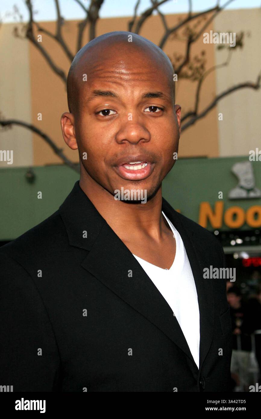 Apr. 12, 2007 - Los Angeles, CALIFORNIA, USA - LEONARD ROBERTS ...