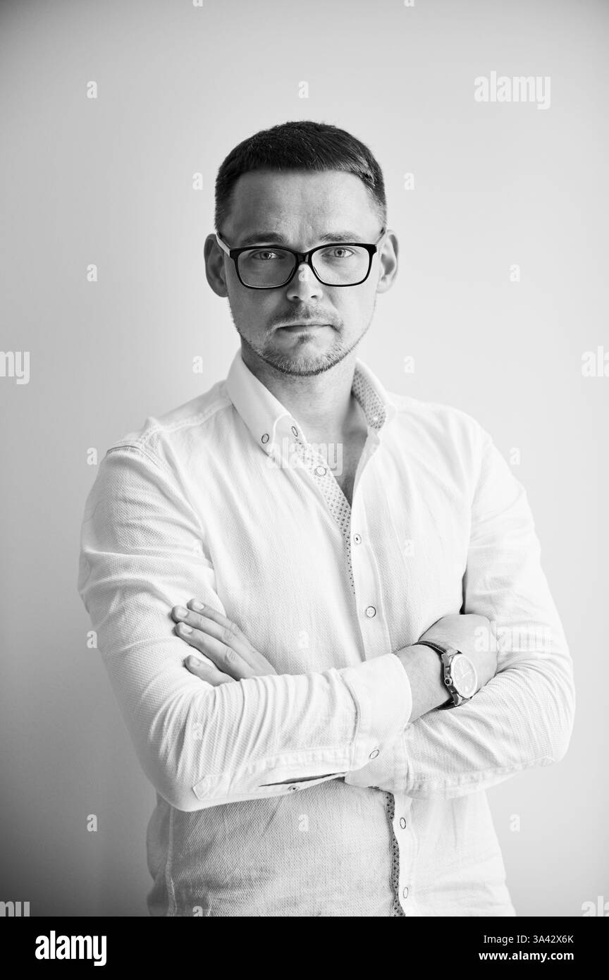 Man lighting on face Black and White Stock Photos & Images - Alamy