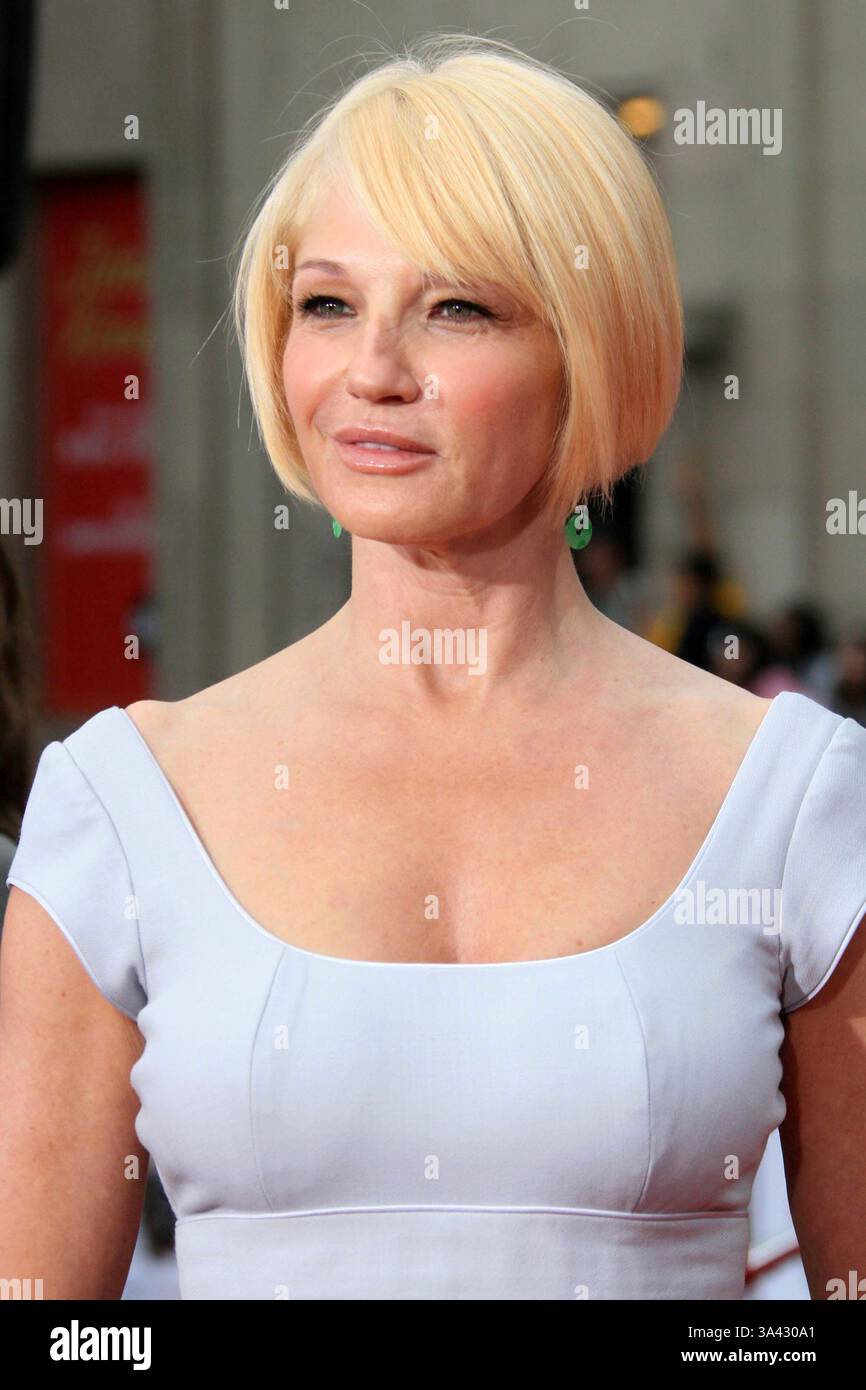 Oceans thirteen ellen barkin hi-res stock photography and images - Alamy