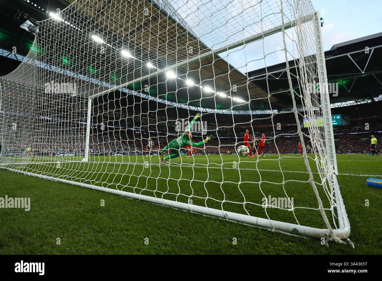 Alexander Isak of Newcastle United scores his sides second goal to make ...