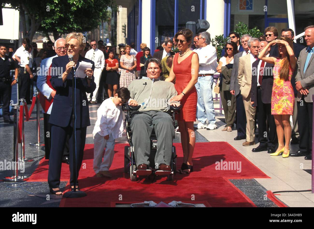 Jan. 1, 2011 - K8452FB.CHRISTOPHER REEVE HONORED WITH HOLLYWOOD WALK OF ...