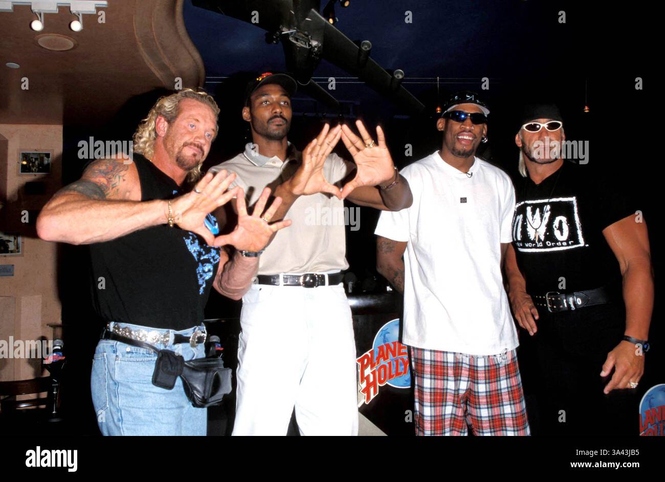 Hulk hogan wcw hi-res stock photography and images - Alamy