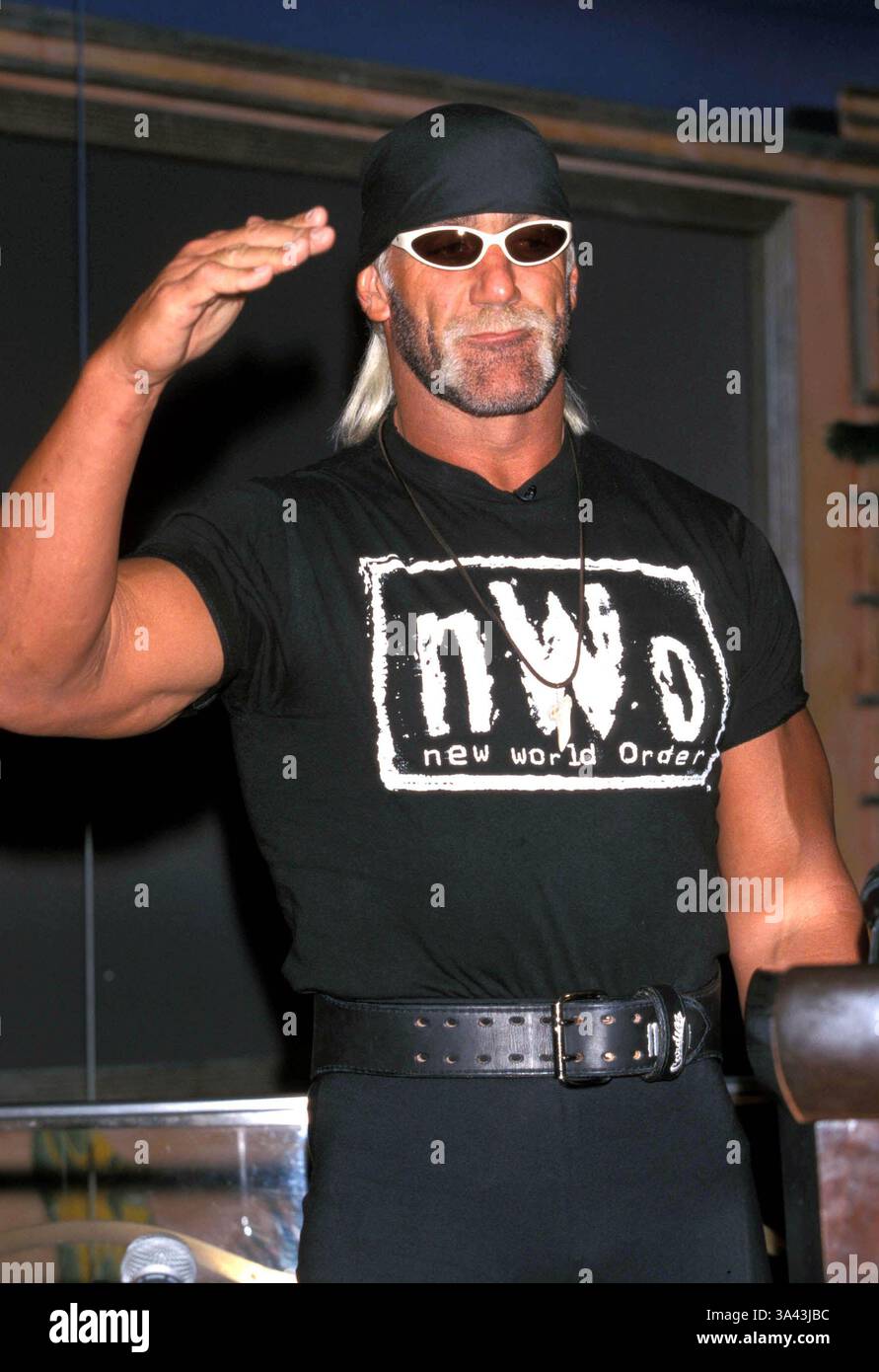 Hulk hogan 1998 hi-res stock photography and images - Alamy