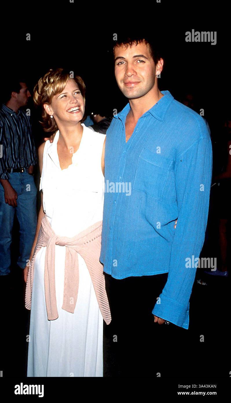 Jan. 1, 2011 - K5198FB.''THE PHANTOM'' PREMIERE IN LA.KRISTY SWANSON ...