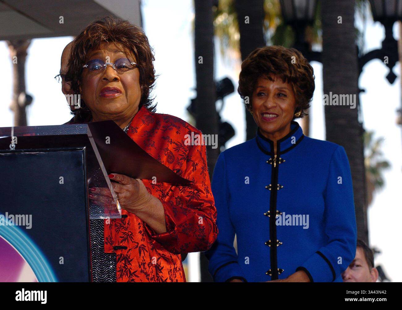 Marla gibbs hollywood walk of fame hi-res stock photography and images ...