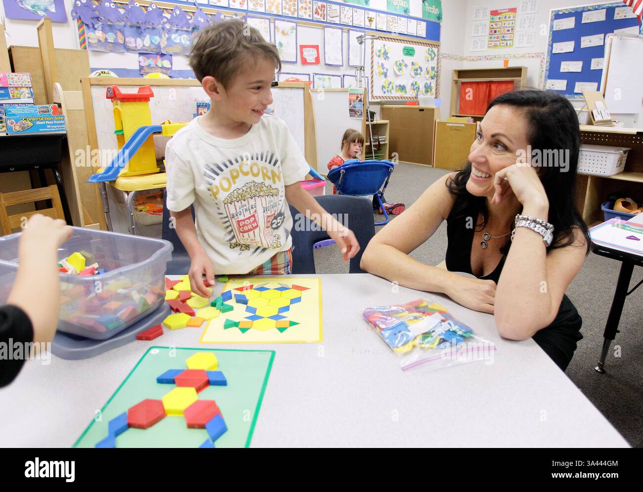 Micro preemie hi-res stock photography and images - Alamy