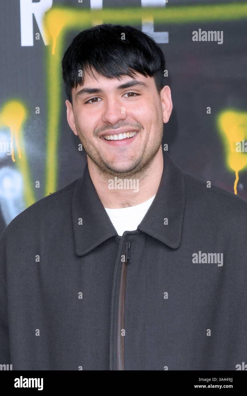 Milano, Italy. 18th Mar, 2025. Milano, Photocall "Gangs of Milano - Le ...