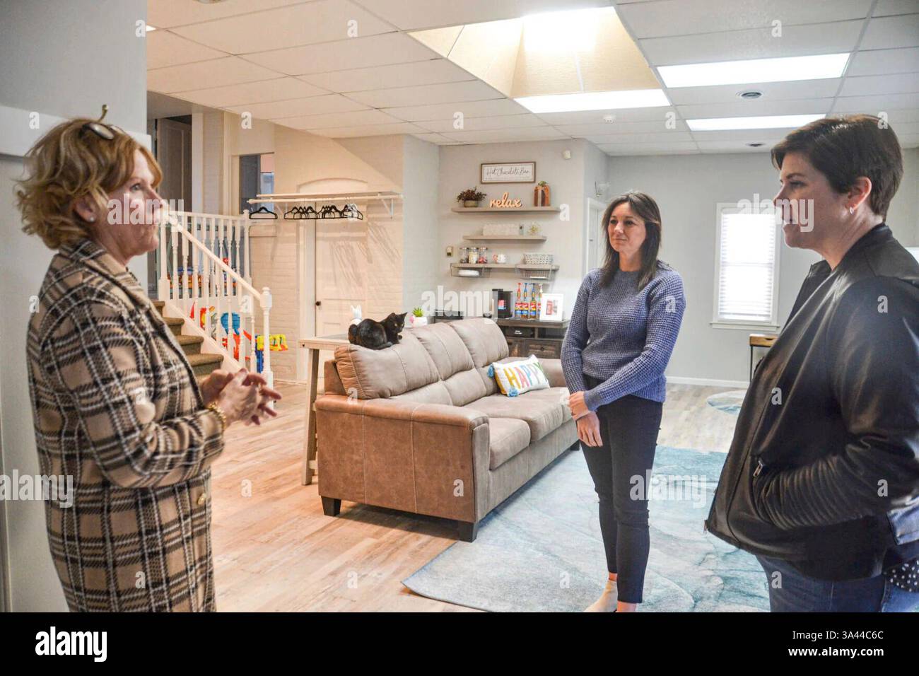 From left, Family Advocates CEO Jackie Dermody, Family Advocates ...