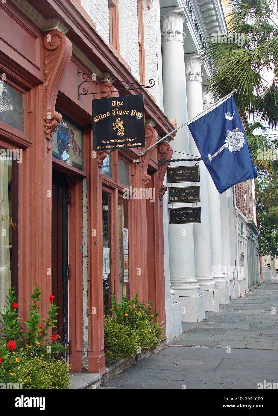 Charleston blind tiger pub hi-res stock photography and images - Alamy