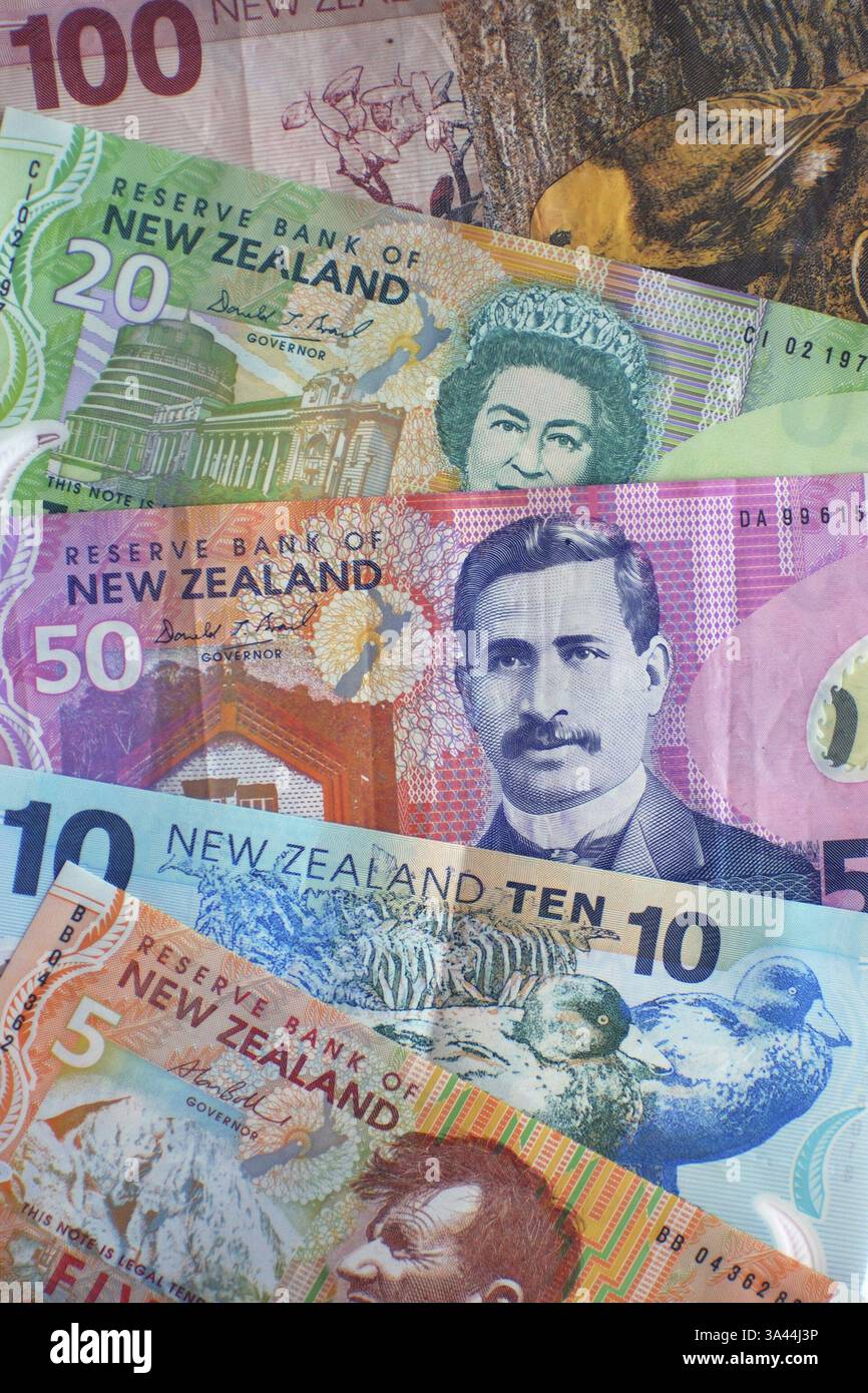New zealand bank notes hi-res stock photography and images - Alamy