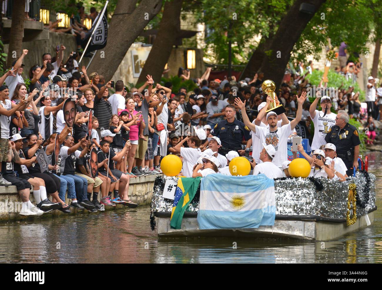 San antonio spurs player manu hi-res stock photography and images - Alamy