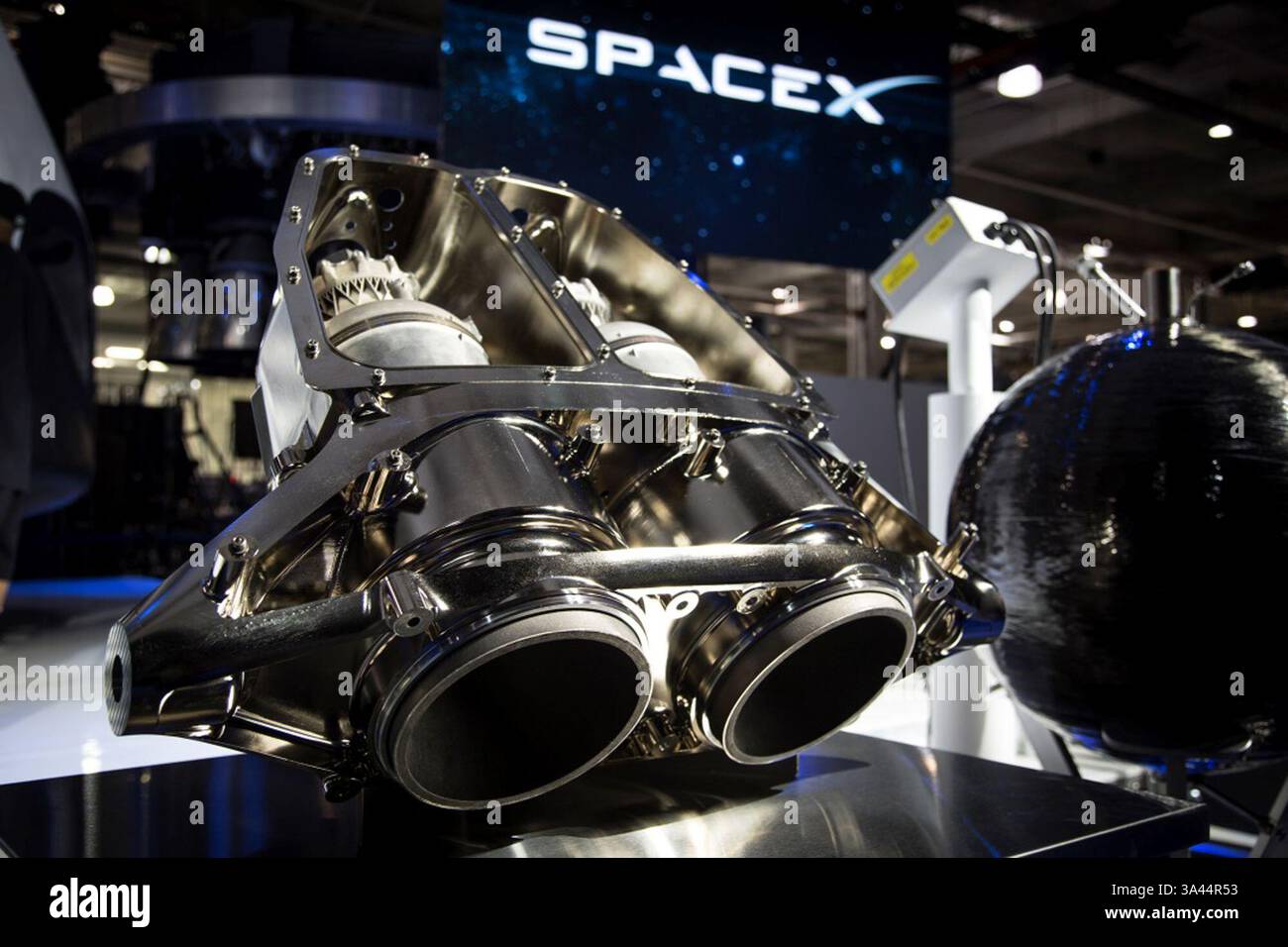 Jun 29, 2014 - Hawthorne, California, U.S. - Dragon V2 Superdracos rocket engines. SpaceX Chief ...