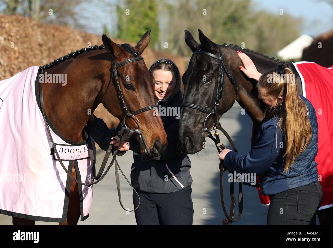 Inothewayurthinkin with groom Caoimhe O'Brien and Stumptown with groom ...
