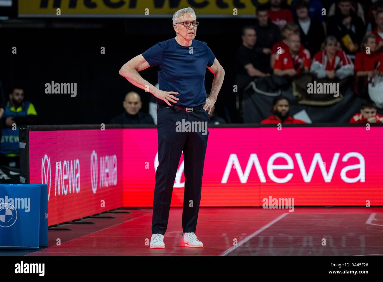 Gordon Herbert (Headcoach, FC Bayern Muenchen Basketball). GER, FC ...