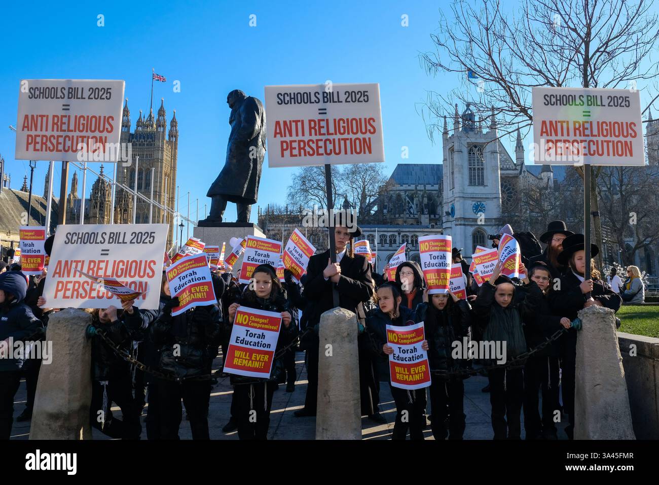 London, UK. 18th March, 2025. Members of the orthodox Jewish community ...