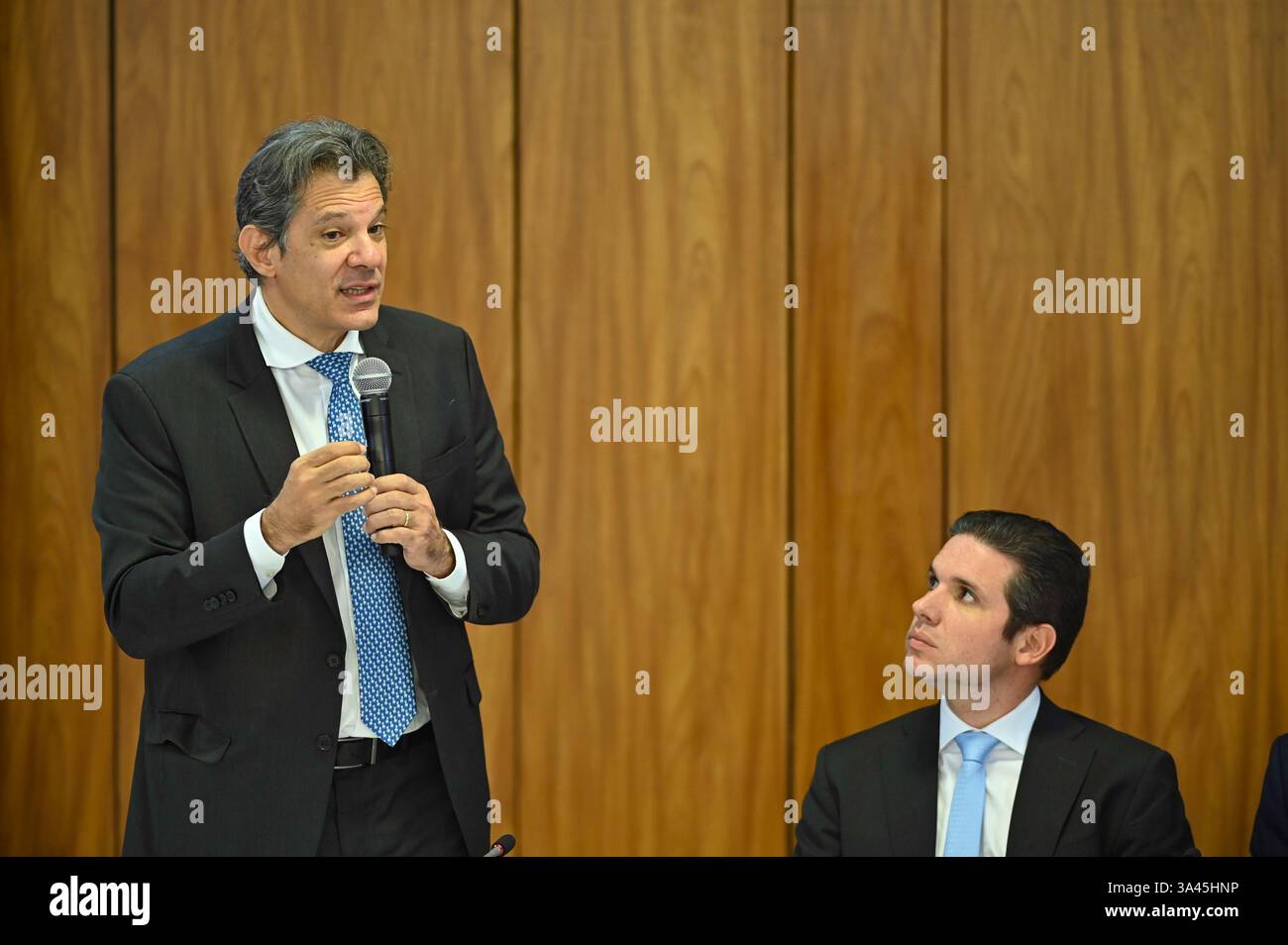 BRASÍLIA, DF - 18.03.2025: LULA ENVIA ISENÇÃO IMPOSTO DE RENDA - Photo ...